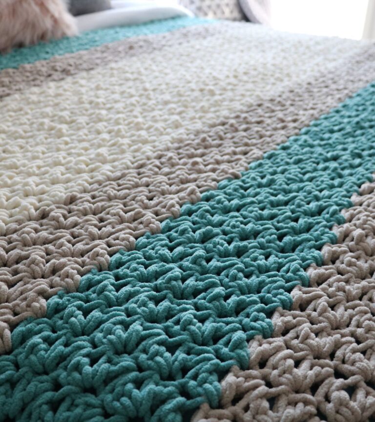 Crochet a King Size Farmhouse Blanket - Free pattern - MJ's off the ...