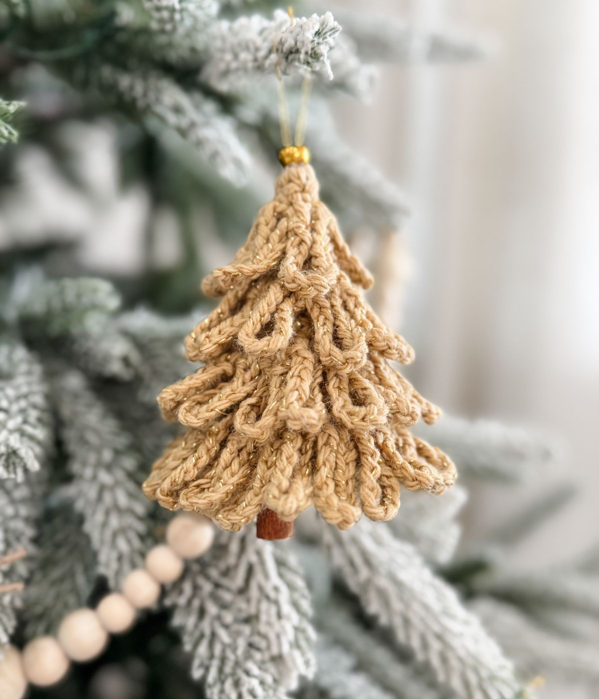 Free Loopy Tree Ornament Pattern: Easy Crochet Ideas - MJ's off the ...