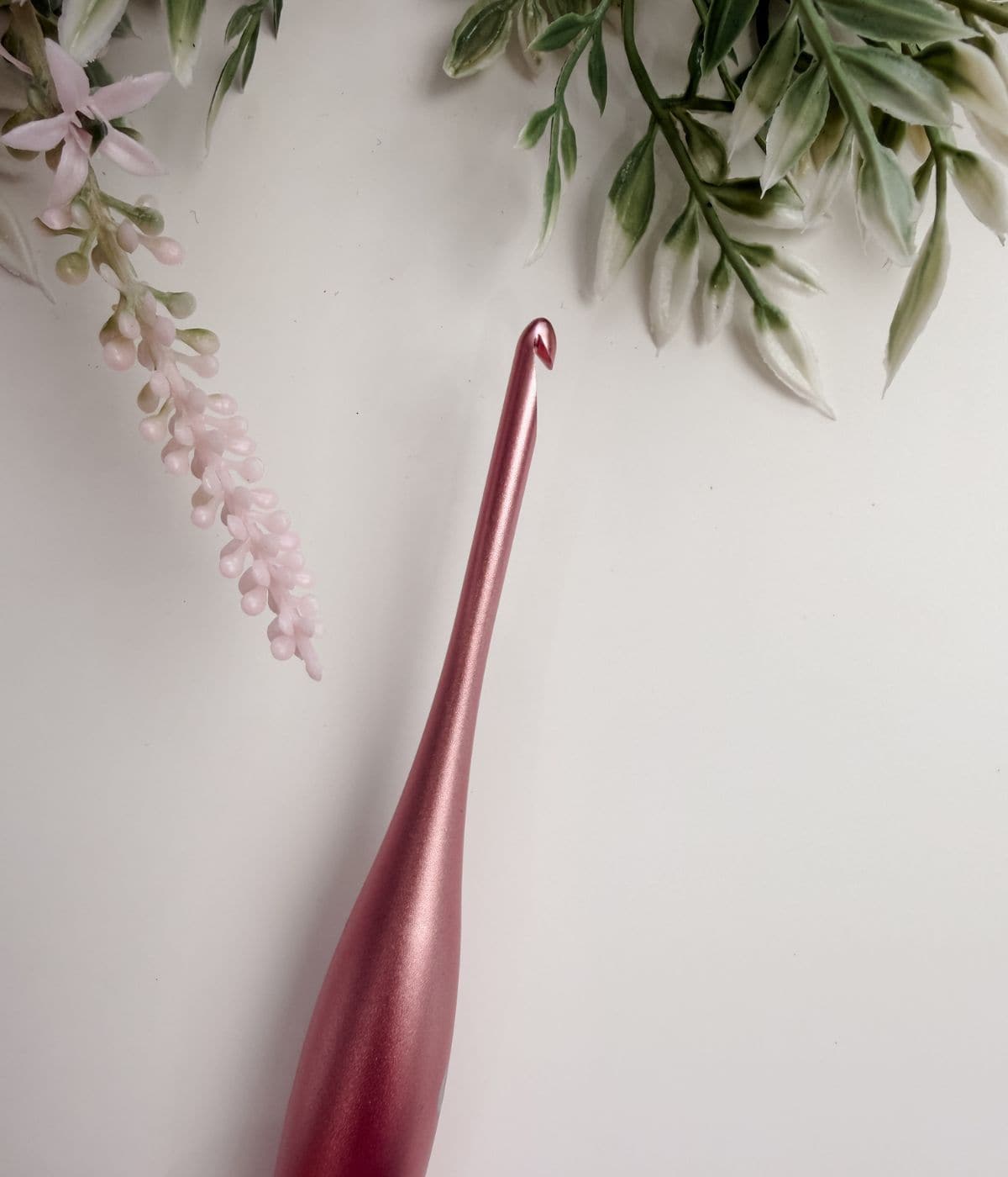Crochet Hook Sizes and Materials for Beginners - MJ's off the Hook Designs